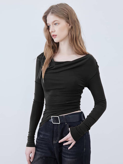 Off-the-shoulder long-sleeved T-shirt